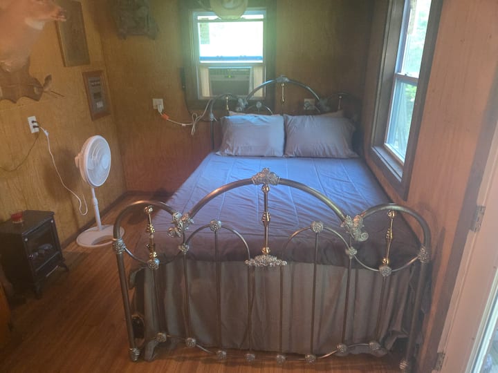 Lake Cabin - Jackson, OH