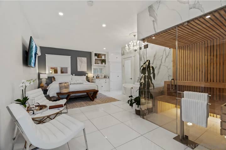 Hidden Spa W/ Sauna And Hot Tub Near Balboa Park - San Diego, CA