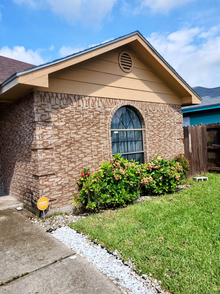 Comfortable House To Rest - Brownsville, TX