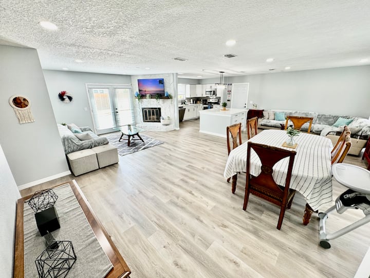 I-295/17/nas/8beds12guests/3bdrs/2baths/bigbackya - Jacksonville, FL