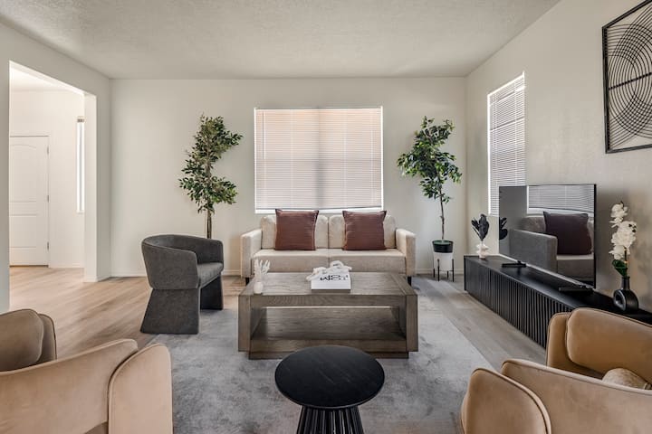 Modern Home W/3br Next To Airport & Netflix - Albuquerque, NM
