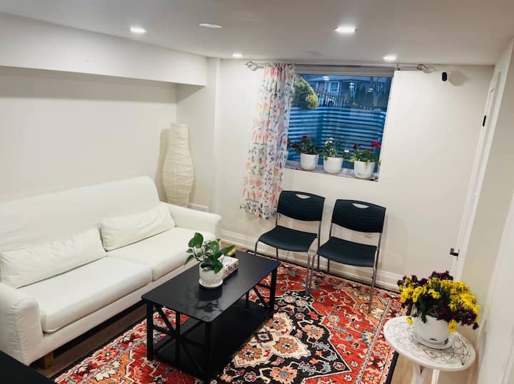 V. Clean Room#2 With Separate Entrance In Brampton - Brampton