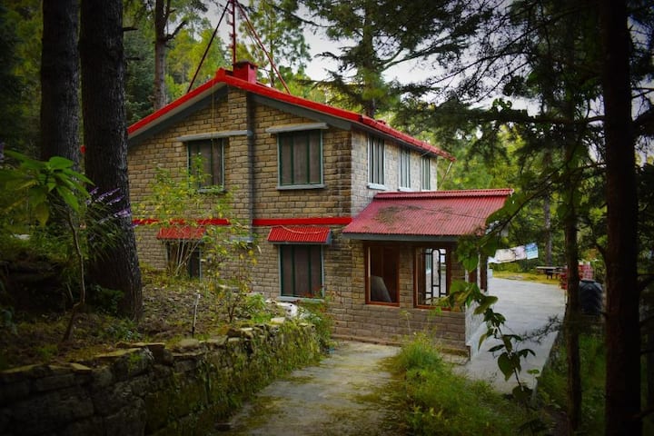 Old British Cottage - Almora