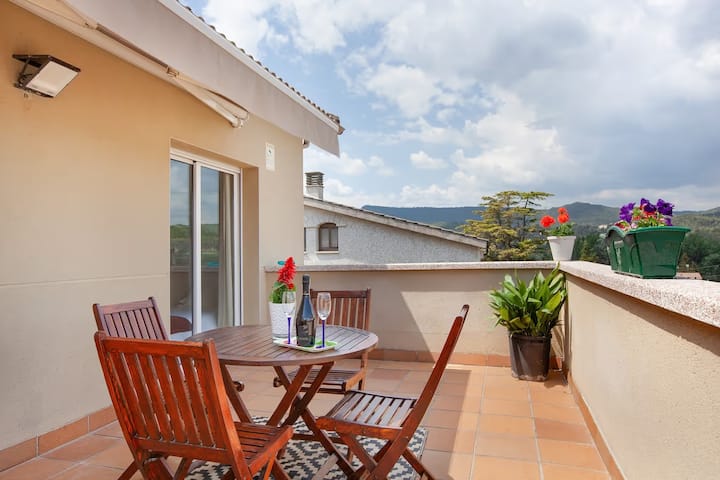 2 Bdrs Aparment Near Montserrat - Manresa
