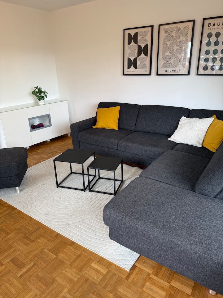 Großzügige Eg-wohnung Mit Garten - Halle