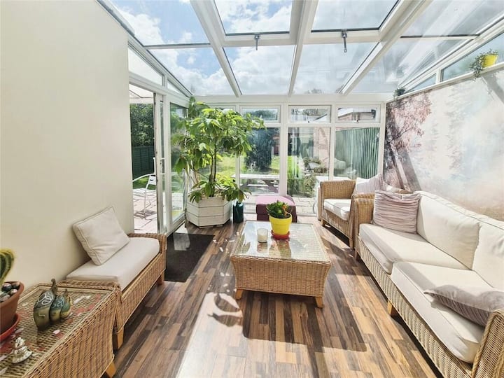 Quiet And Specious 3 Bed House - Southampton