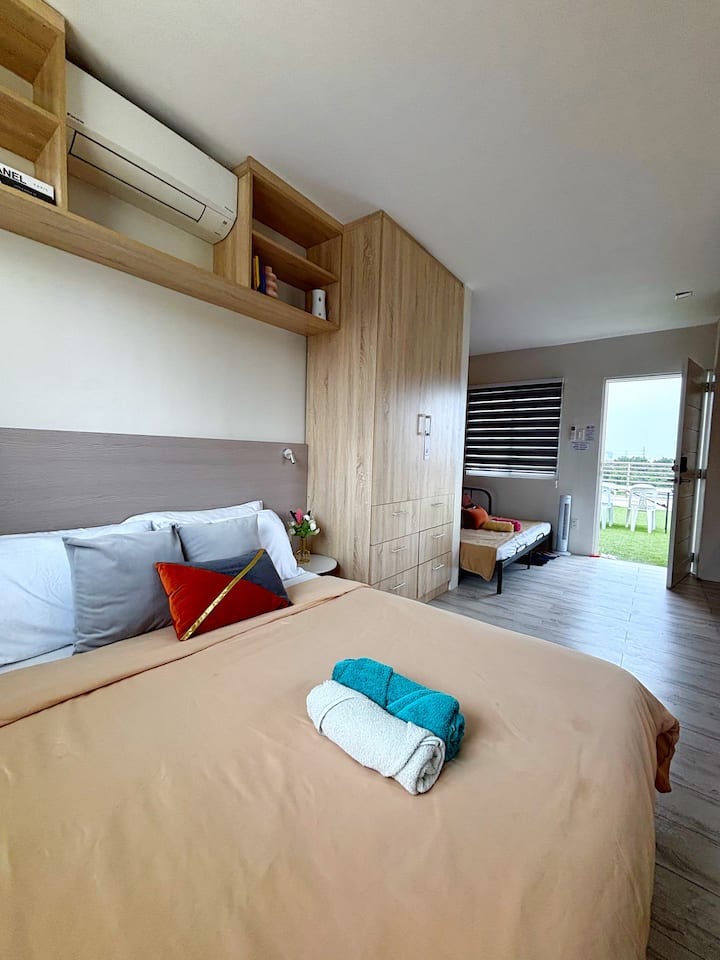 Skyline Serenity | Roof Deck • Pool • Free Parking - Talisay