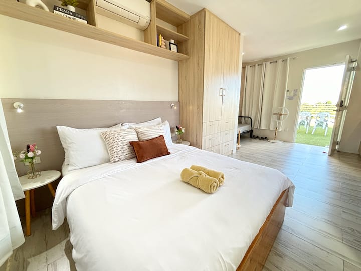 Skyline Serenity | Roof Deck • Pool • Free Parking - Talisay