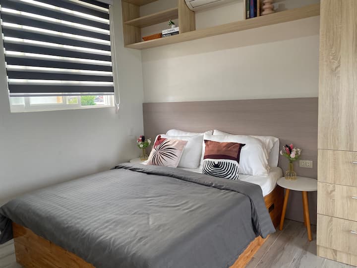 Cozy Room With City View & Roof Deck - Talisay