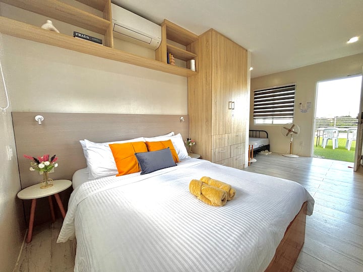 Skyline Serenity | Roof Deck • Pool • Free Parking - Talisay