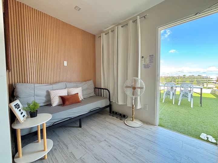 Skyline Serenity | Roof Deck • Pool • Free Parking - Talisay
