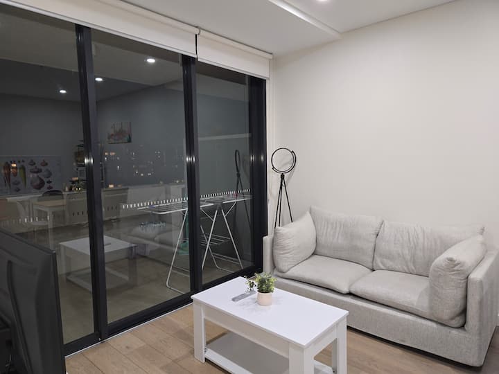 Great Location 1-bedrooms Apt Heart Of Zetland - Sydney Cricket Ground
