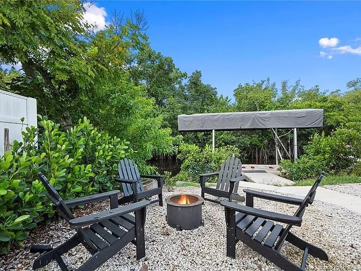 Charming Cozy Getaway With Water Access - Stuart, FL