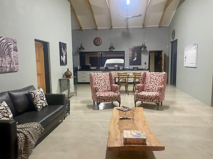 Cocoa Tree, Hop Skip And Jump To The Kruger Park - Marloth Park