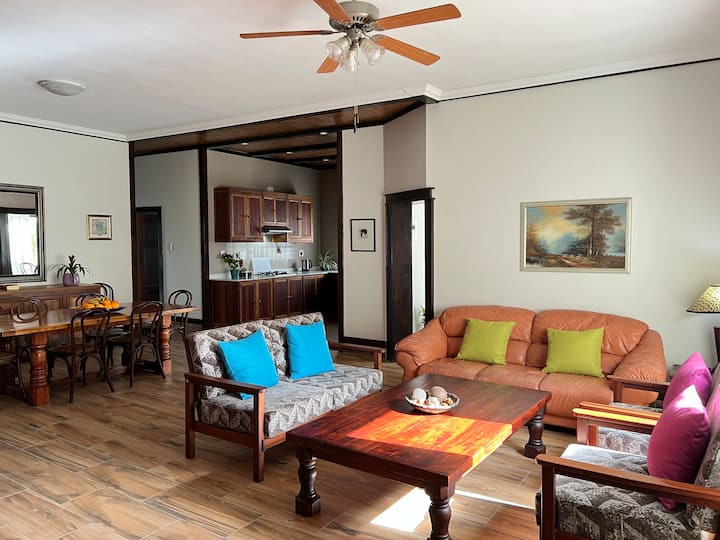 3bdrm Mountainview Spacious Apartment Loevenstein - Western Cape