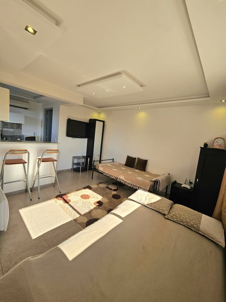 Studio 25m2 Proche Aéroport/plage/centre Ville - Monastir