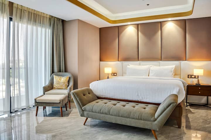 Luxury Executive Suites Near Walking Street - Angeles