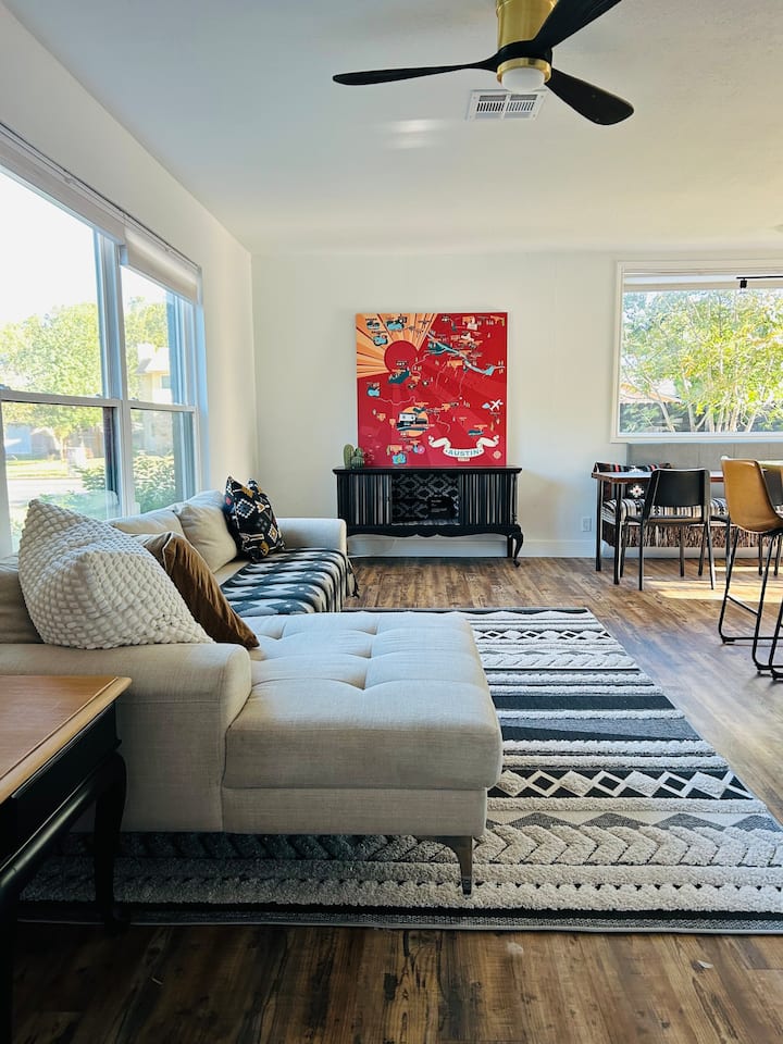Cozy & Lighted, Entire House With Private Backyard - Onion Creek - Austin