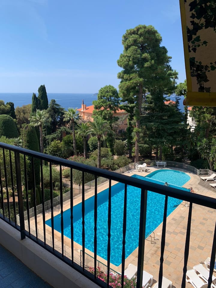 Grande Appartement Au Calme, Piscine, Vue Mer - Èze