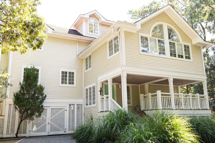 1 Block From Beach - Sleeps 14 - Delaware