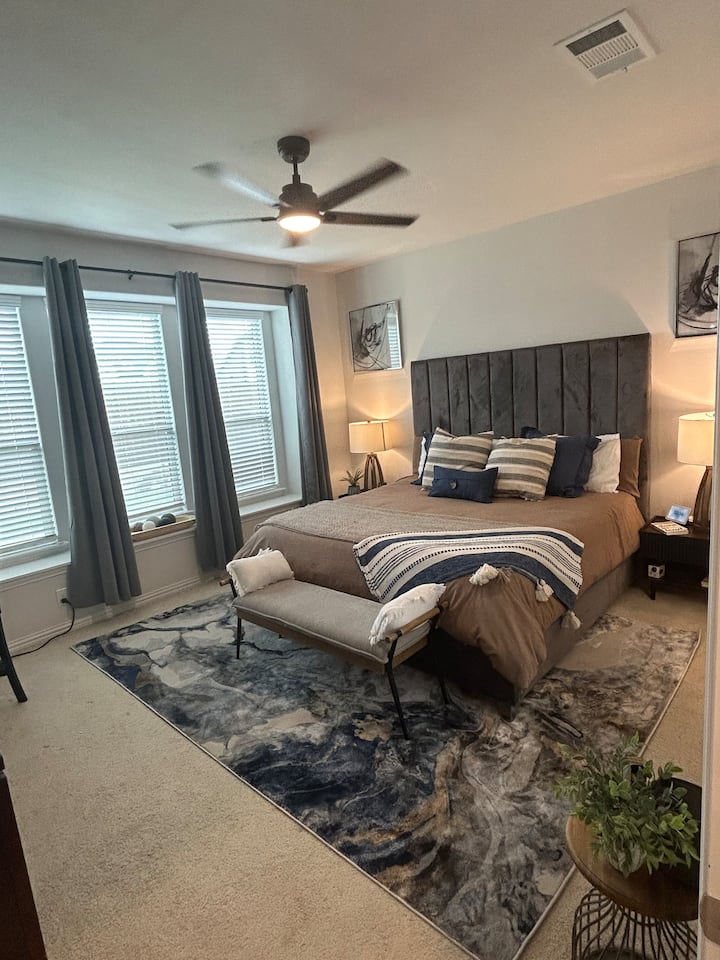 5 Br/3 Full Bath In Justin Texas! - Texas Motor Speedway