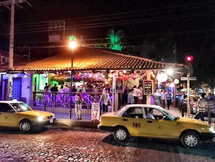 4 Minute Walk From Gay Clubs And 12 From Gay Beach - Puerto Vallarta