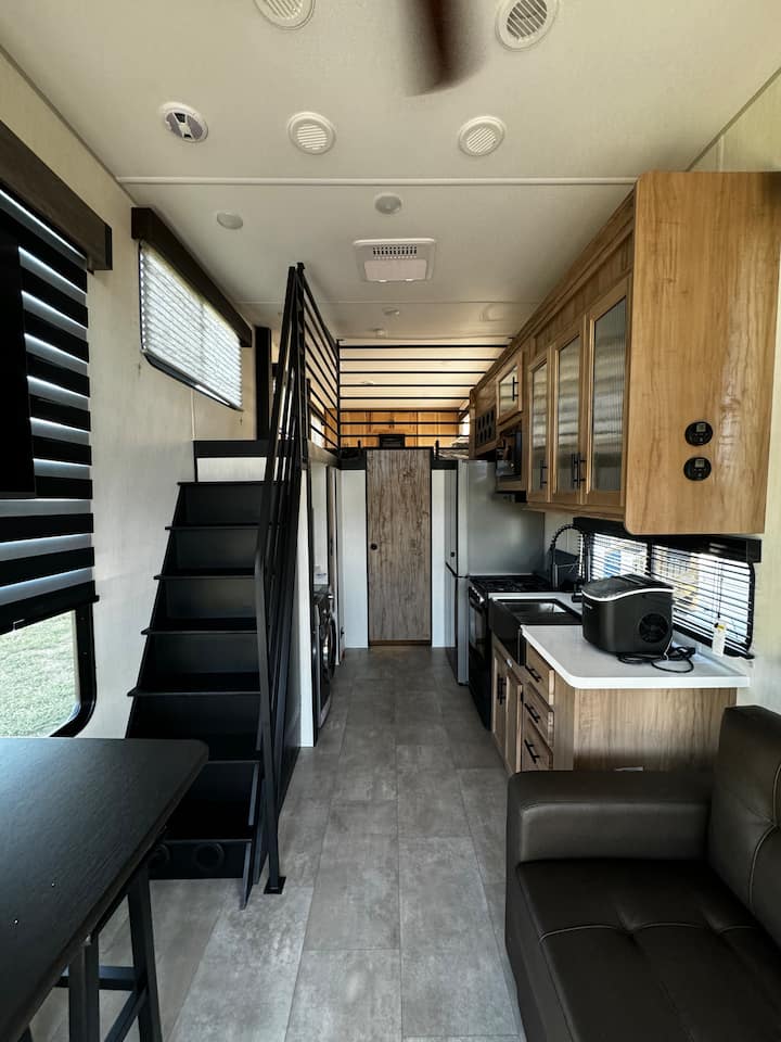 1.5 Story Miniloft - Boone Lake, TN