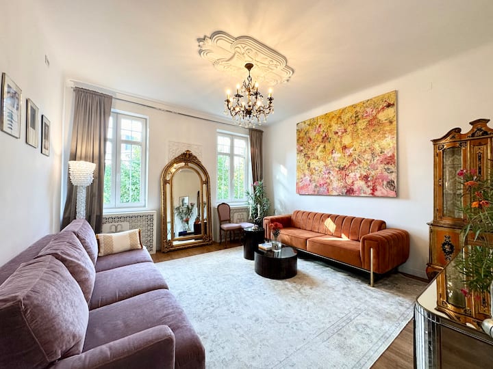 Royal*athenée | 3bdr Apt | 130m - Bukarest