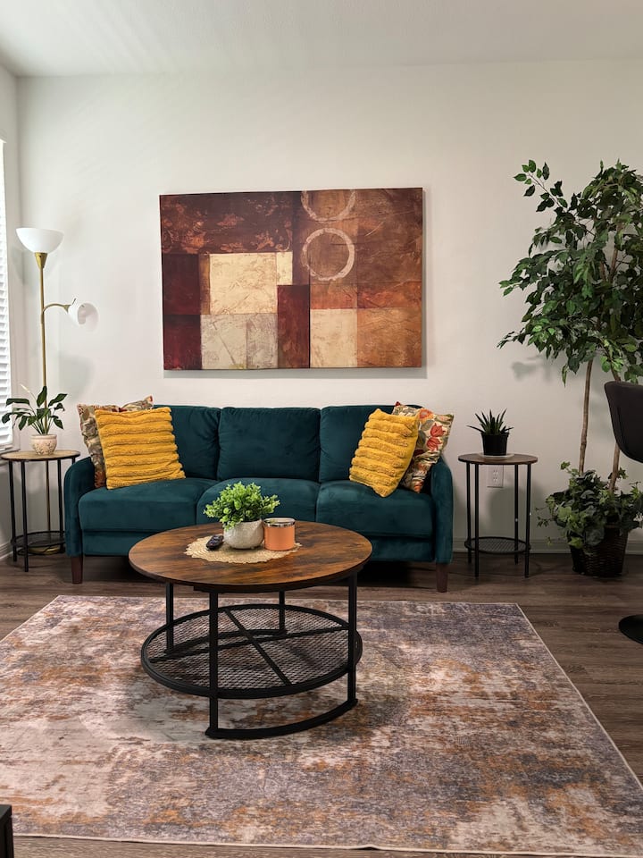 One Bed Condo By Shops And Mall - Plano, TX