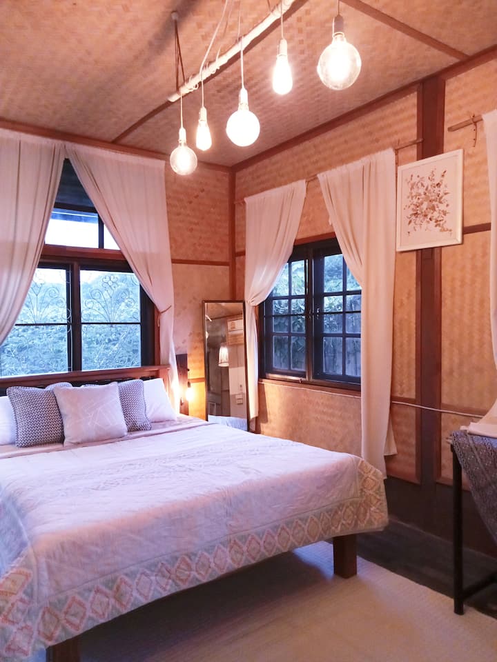 Charming Home With Ricefields - Hang Dong