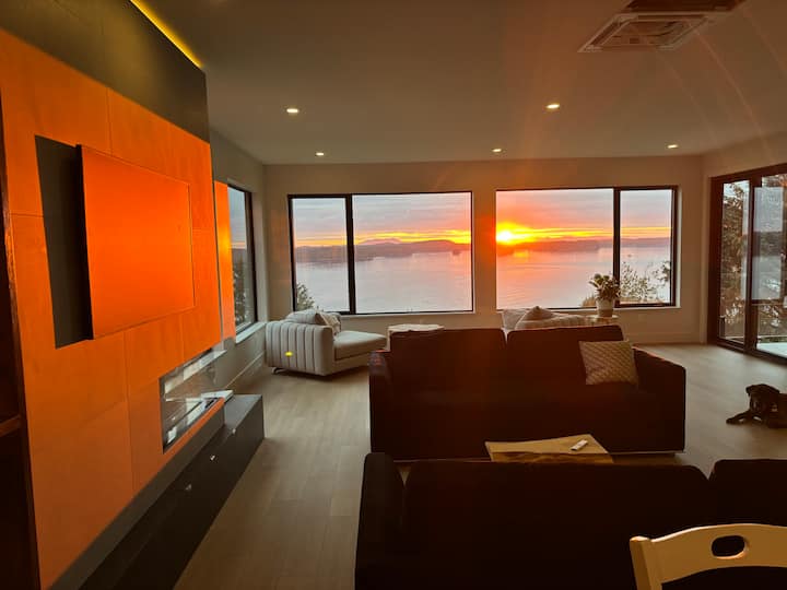 Rupert Driftwood Penthouse - Prince Rupert