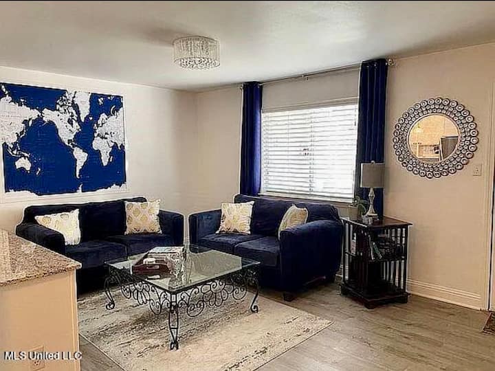 Charming Beachfront Condo! - Biloxi, MS