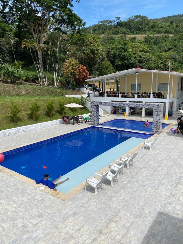 Finca Villa Carmen, Villeta - Villeta