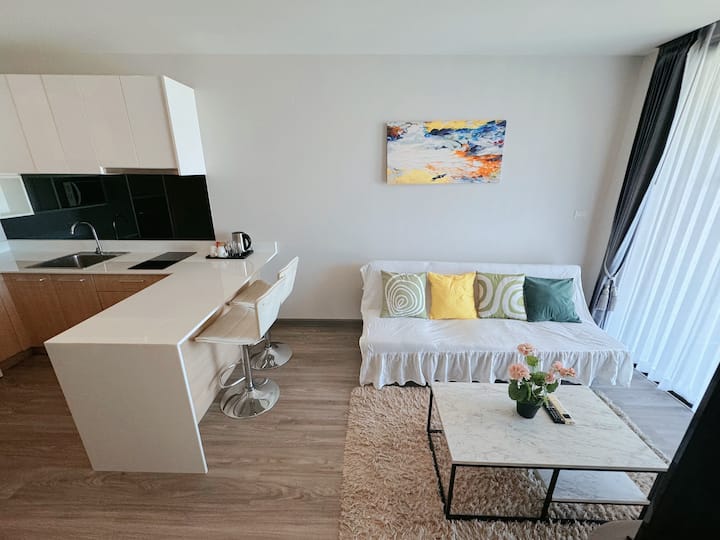 One-bedroom Suite, Walking Distance To Kata Beach - Kata Beach
