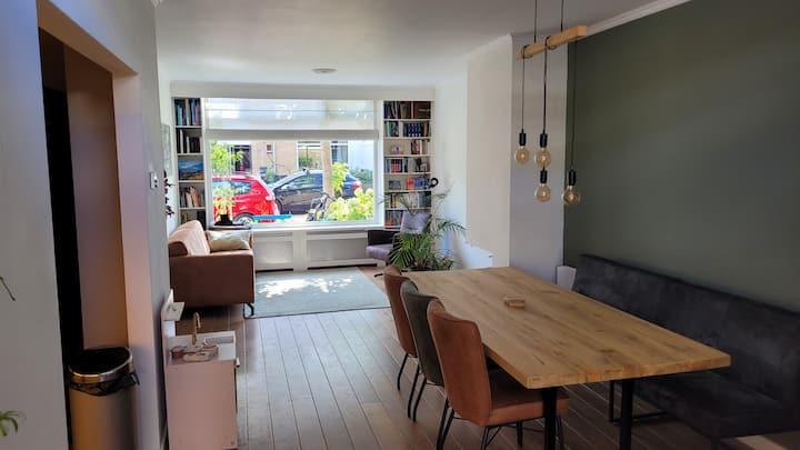 Ruime Eengezinswoning - Leiden