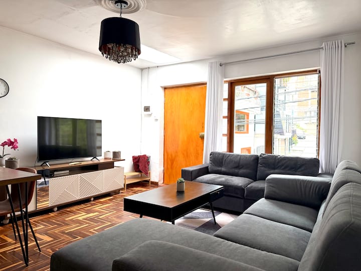 Chic Park-view Apt, Large Patio. - Cuzco