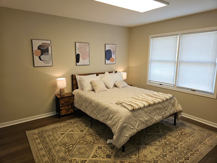 Bedroom With Attached Office - Naperville, IL