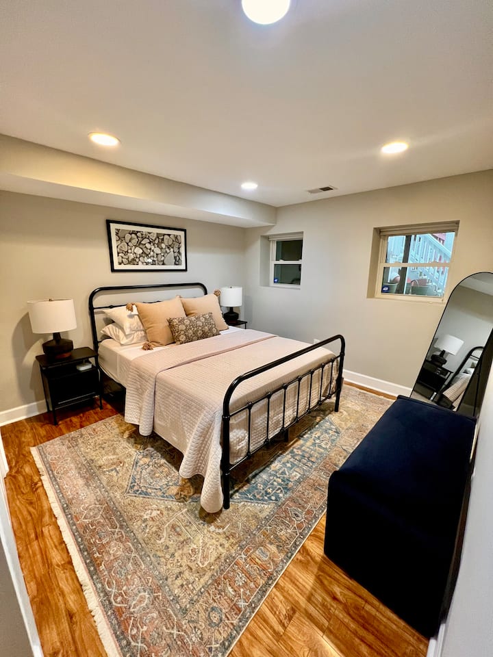 Vibrant Nw Washington Dc Condo, With Parking! - Washington D. C., DC