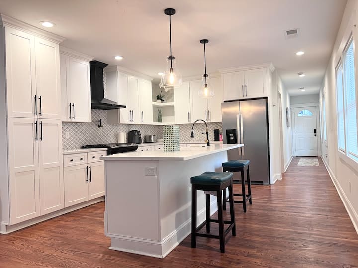 Cozy Home Away - Atlanta, GA