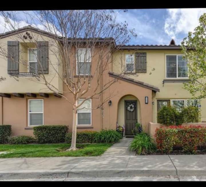 Nice Condo In A Very Quiet Area - West Sacramento, CA