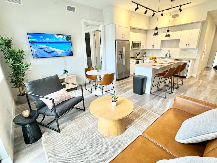 Luxury & Modern 2bed/2bath -King Beds #2 - West Palm Beach, FL