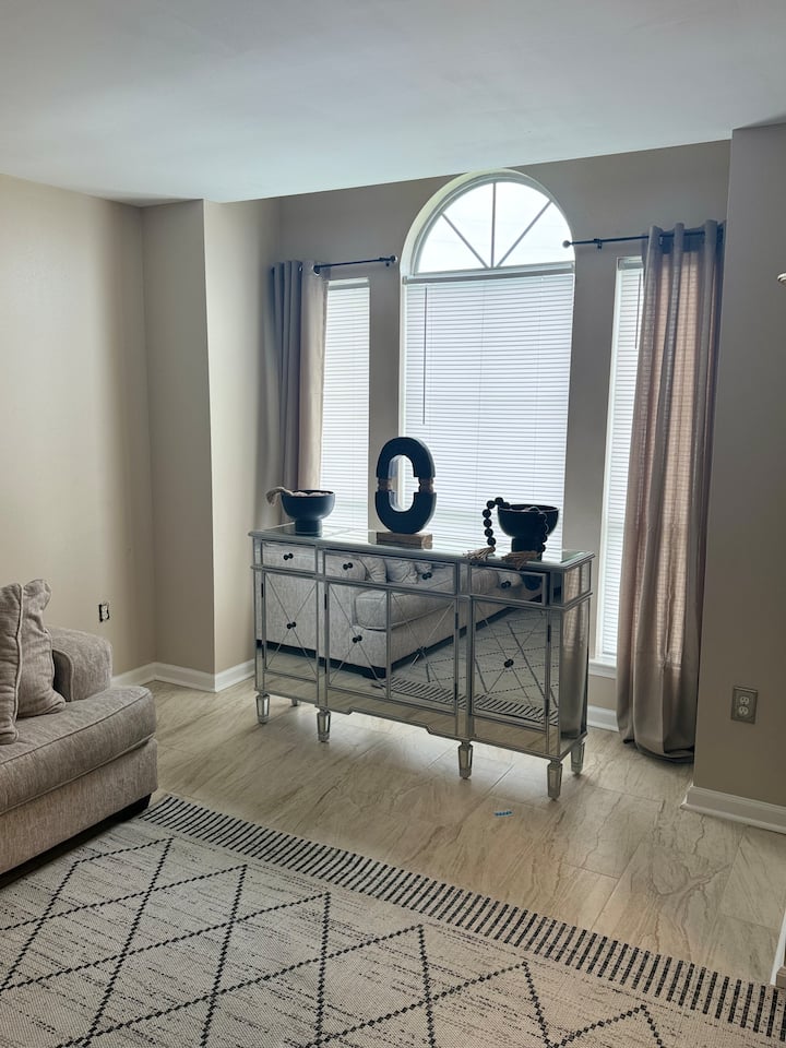 Modern 4 Beds/2b-lsu, Refinery Plants, Plaquemine - Baton Rouge, LA
