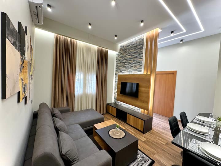 Eka Luxury Two Bedroom Apartment - Durrës