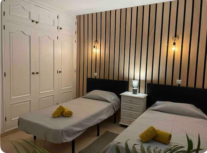 Quarto_1 Travellers Guesthouse - Lagos