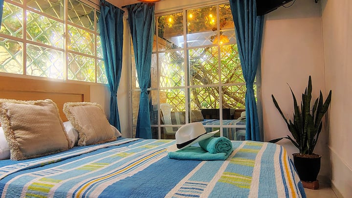Estudio Tropical Con A/c + Wifi + Workspace - Santa Marta, Colombia