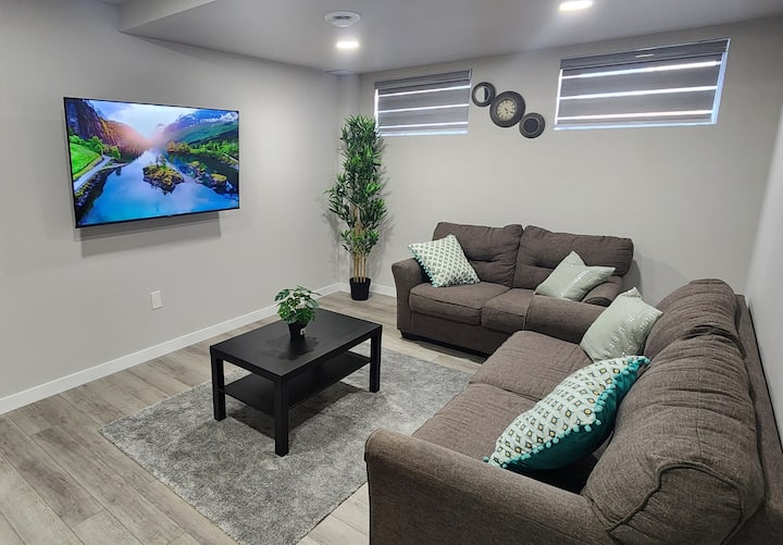 1 Bedroom In Devonshire Cozy Haven - Winnipeg