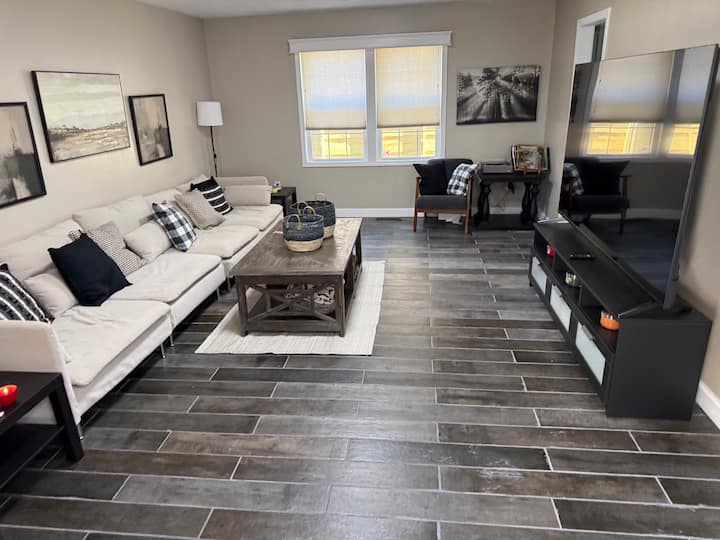 Best Location In Kokomo Close To Everything! - Kokomo, IN