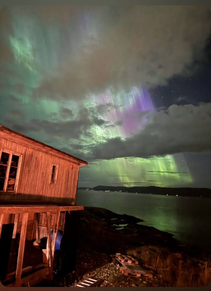 Flott Hus Helt Nede Ved Sjøen - Utendørs Jacuzzi - 挪威