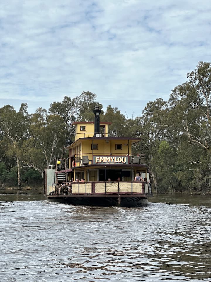 Waterfront Magic On The Murray - Echuca