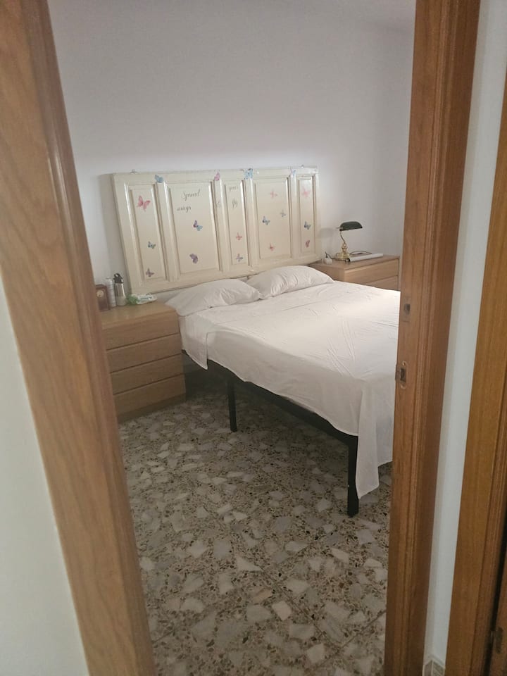 Habitación Amplia Y Luminosa - Getafe